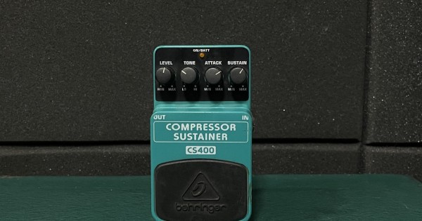 Behringer CS 400